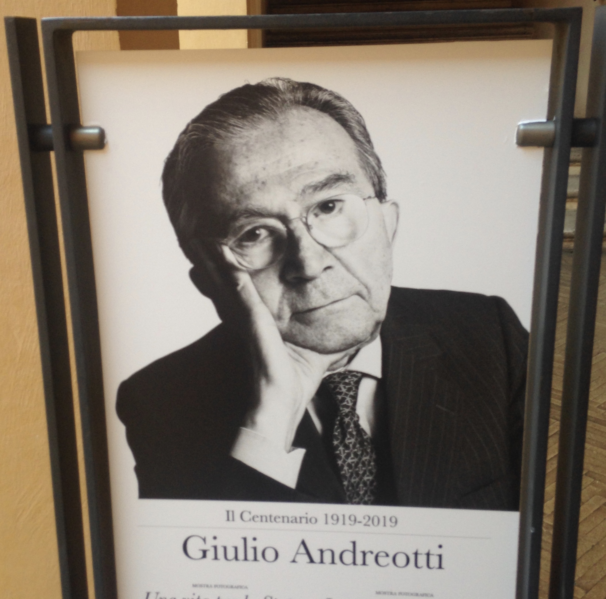Exposition sur Giulio Andreotti: un siècle italien en images