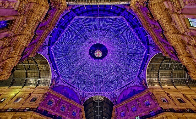 Marchés, 19 sapins et illuminations : Milan crée la Magie de Noël