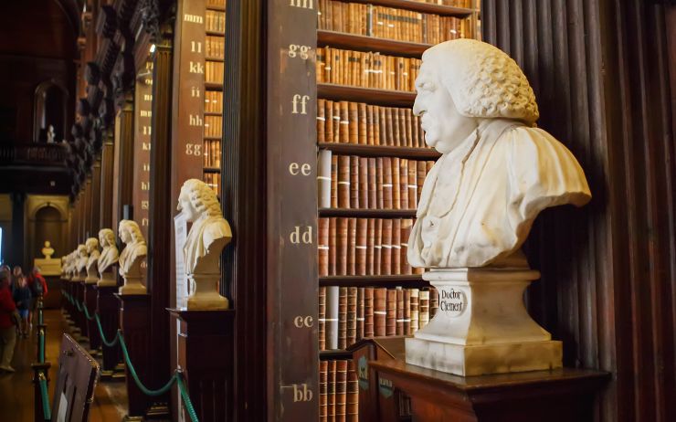 Sculptures de femmes à Trinity College : une nouvelle ère de reconnaissance