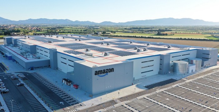 Amazon ouvre un centre logistique à El Far de l'Empordà, en Catalogne