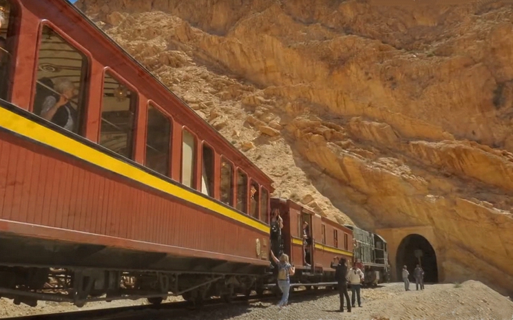 ESCAPADES - Le lézard rouge de Métlaoui
