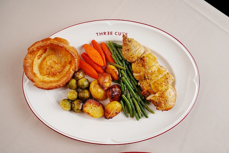 Régalez-vous autour d'un Sunday roast d'exception dimanche chez Three ...