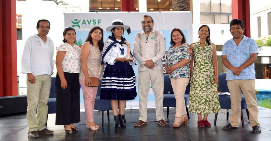 Prix Benoît Maria : une reconnaissance pour l’agroécologie paysanne de ...