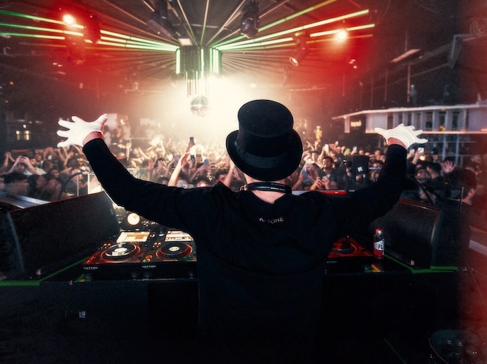 Les meilleurs clubs de Barcelone : où sortir pour une nuit inoubliable