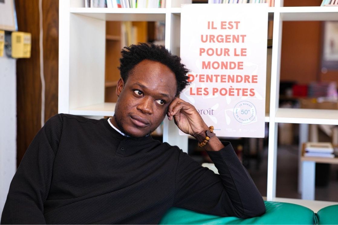 La fiction nous accompagne