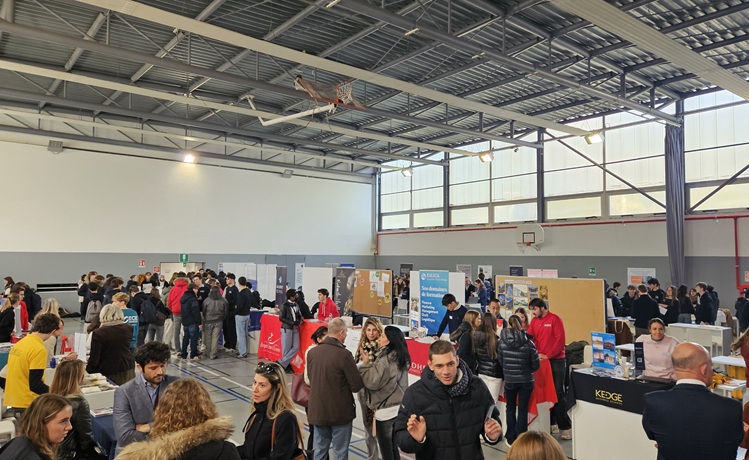Lycée Stendhal de Milan : nouveau succès du Forum de l’enseignement ...