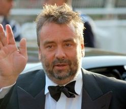 LUC BESSON – En tournage à Taïwan, le réalisateur français s’en prend ...