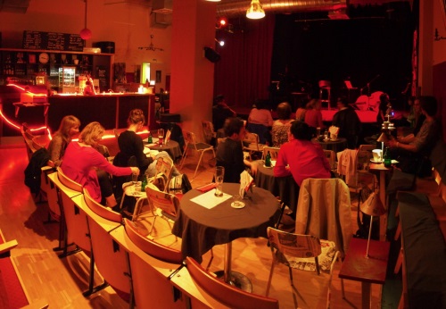 LE CORBO - La petite scène dédiée à la chanson française et allemande ...