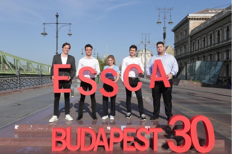 Sur son campus de Budapest, l’ESSCA célèbre 30 ans d’excellence
